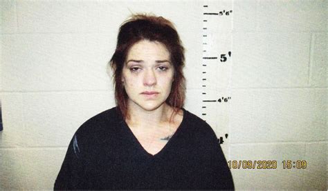 Aj Mccarron Wife Announce Pregnancy