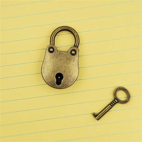 빈티지 엔틱 황동 열쇠 자물쇠 하고hago