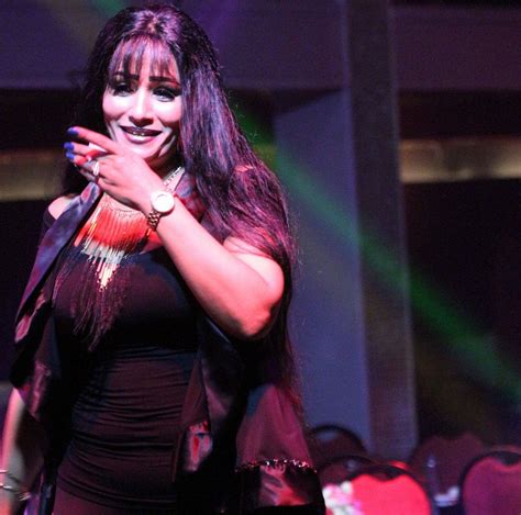 الفنانه نغم Naghm