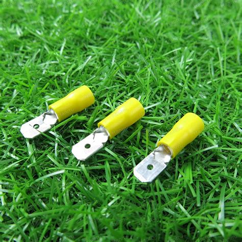 Male Push On Terminals With Single Crimp To Quick Connection