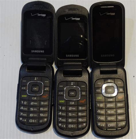 Lot Police Seized Verizon Samsung Flip Phones