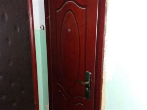 Какую входную дверь поставить в квартиру - основные критерии выбора двери