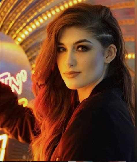 20 Superb Undercut Hairstyles For Girls To Look Fab