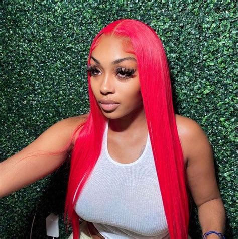 Pin By Nya🧚🏾‍♀️ On 𝖧𝖺𝗂𝗋 ＆𝖬𝖺𝗄𝖾𝗎𝗉 Blonde Highlights On Dark Hair Dope