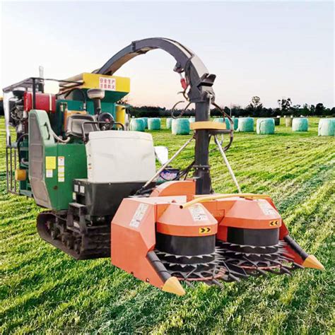 Self Propelled Forage Harvester Forage Corn Silage Harvesting Machine Maize Banana Stalk