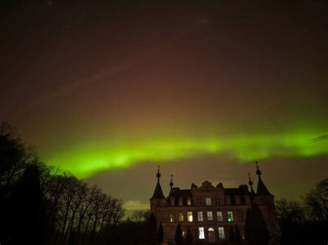 Spectaculair Noorderlicht Boven Kasteel Van Poeke Samen Herbestemmen