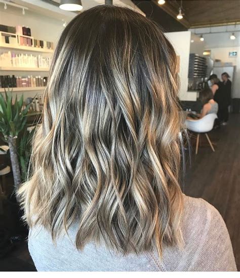10 Wavy Lob Hair Styles Color And Styling Trends Right Now