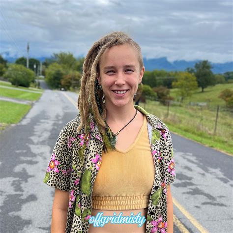 Off Grid Misty Today Was 55 😻☀️🥳 I Was Sweatin Workin All Day Lol Offgrid Offgridmisty