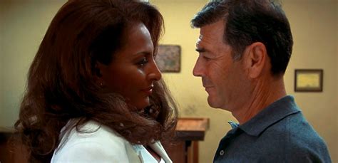 Jackie Brown 4k Ultra Hd Blu Ray Review Nerd Reactor
