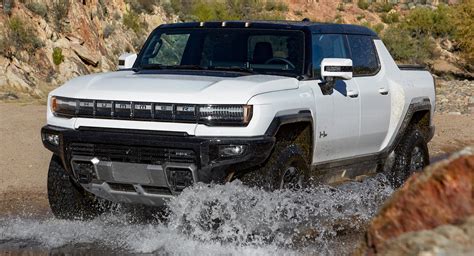 A Midsize Electric Hummer Pickup Could Be On The Cards Motors Blog