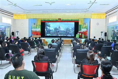 တိုင်းရင်းသားလူမျိုးများရေးရာဝန်ကြီးဌာန ဝန်ထမ်းမိသားစုဝင်များ၏ သားသမီးမ
