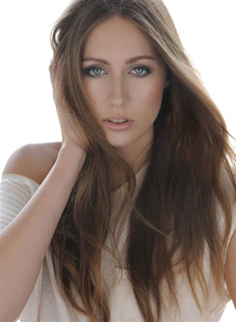 Janine Gabbe Model And Stylistin