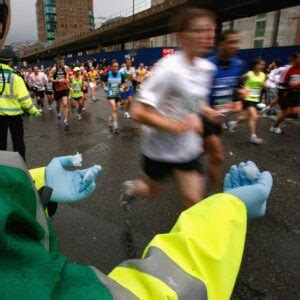 A Runner S Guide To Preventing And Treating Chafing Runner S World Australia And New Zealand