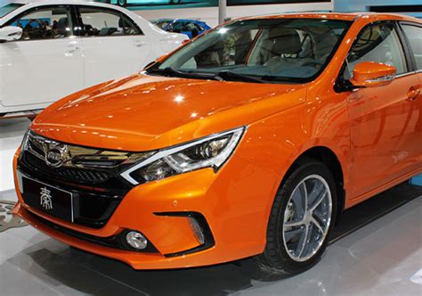 Tesla მსოფლიოს უმსხვილესი ელექტრომობილების მწარმოებელი აღარ არის ლიდერი უორენ ბაფეტის რჩეული