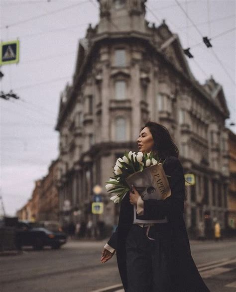 Pin By Рузиля On Прогулочная фотосессия Photography Poses Street Photography Model City