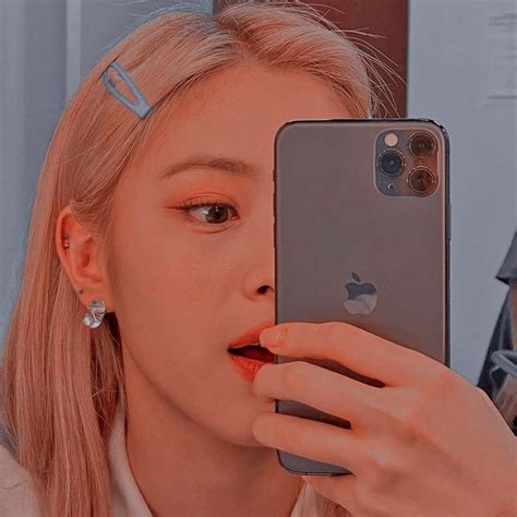 Itzy Ryujin Aesthetic Icons