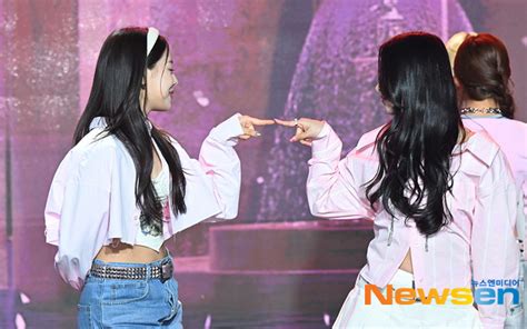 피프티 피프티 시오 아란 너와 나의 연결점 [포토엔hd] 뉴스인코리아