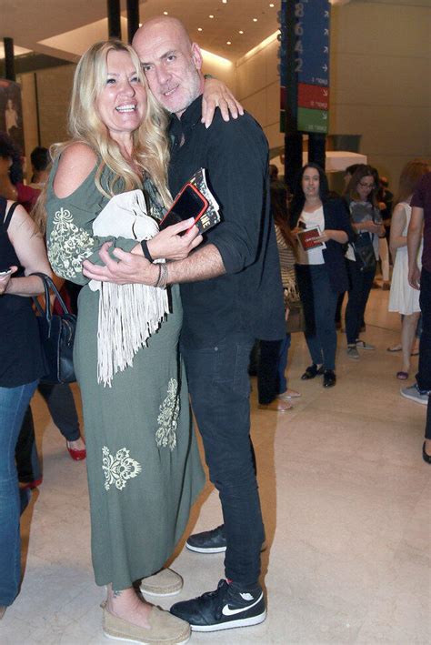 מפרגנים בני הזוג של מיה דגן ודנה פרידר גאים