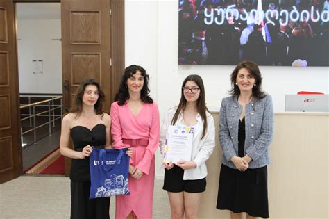 ევროპის 👩‍⚖️ სამართლის სფეროთი დაინტერესებული Xi Xii კლასის