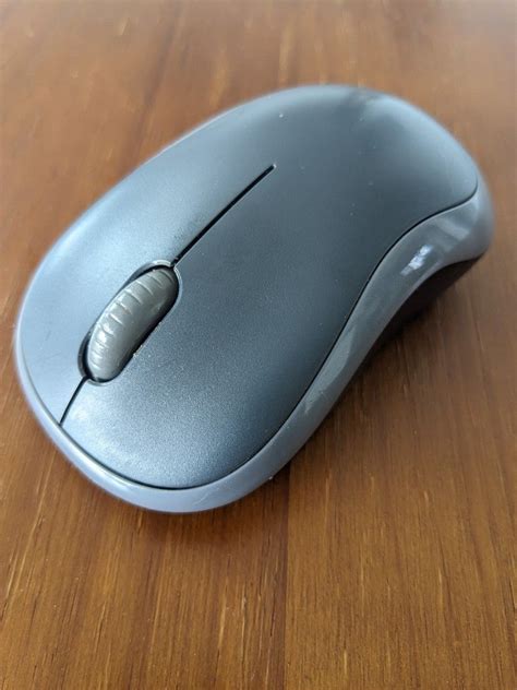 NOT WORKING Wireless Mouse Computers Tech Parts Accessories Mouse Mousepads On Carousell