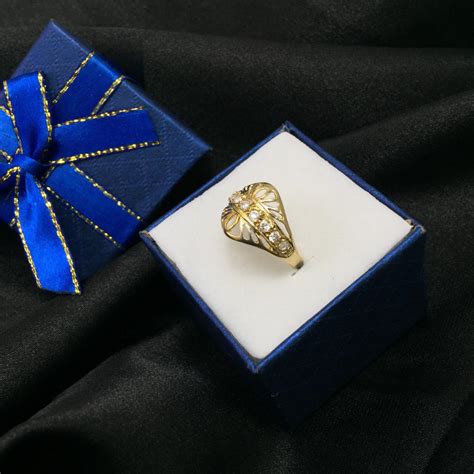 Isagha خاتم ذهب عيار 18 من Ammar Gold