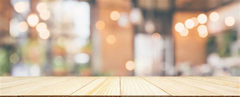 레스토랑 카페 또는 고객 흐림 추상 빈티지 스타일 Bokeh 몽타주 제품 디스플레이 배경 빛 커피숍 인테리어 가기 빈 나무 테이블 배경 주제에 대한 스톡 사진 및 기타