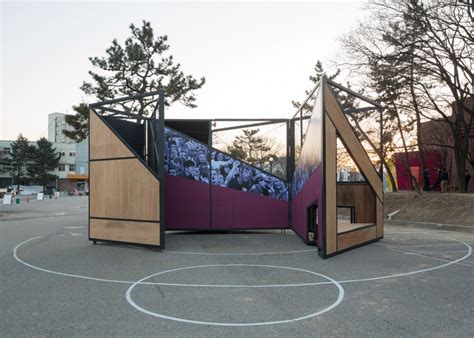 BUS Architecture Designs Play Facility For Cities Lacking Space