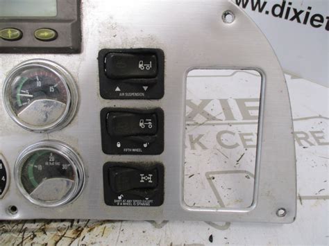 Used Peterbilt 379 Instrument Cluster For Sale Lakefield Ontario