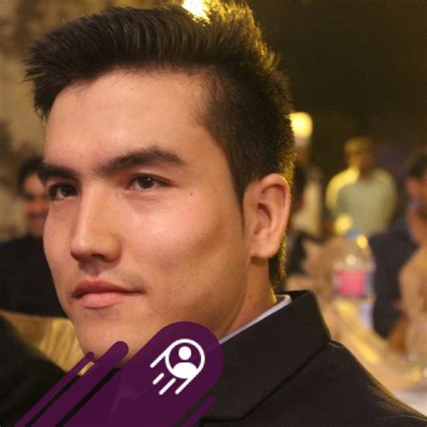 داکتر سکسولوژی خانم ها بدانند 🌹 برای شوهرتان داغ ترین زن دنیا بشوید مردان از زنی که خود را در