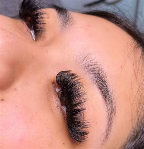 Ry Lashes Official On Instagram Mega Volume 🕷️ Lashbox La Products Used Favorite Cashmere