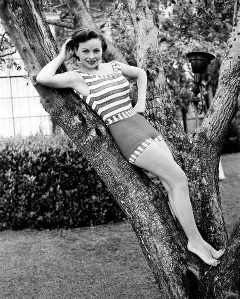 Pin By Tim Herrick On Jeanne Crain Jeanne Crain S Photos Olivia