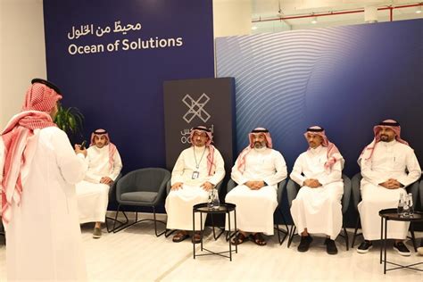 وزير الاتصالات وتقنية المعلومات ومحافظ هيئة الحكومة الرقمية في زيارة