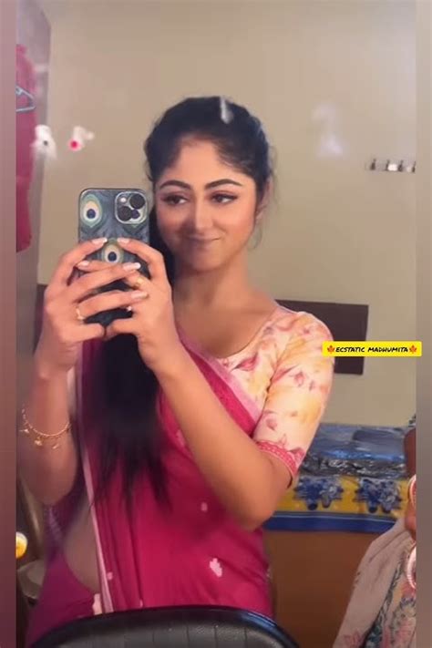 কথা ধারাবাহিকের কথা শ্যুটিং এর ফাকে মেকআপ রুমে বসে কী কান্ড করছে