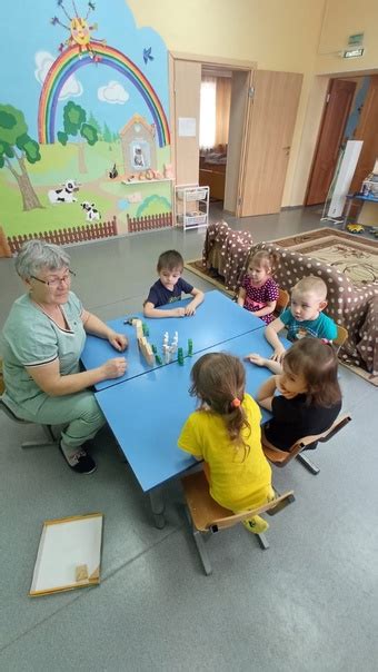 В младшей группе Солнышко прошло занятие по развитию речи Учились пересказывать вместе с