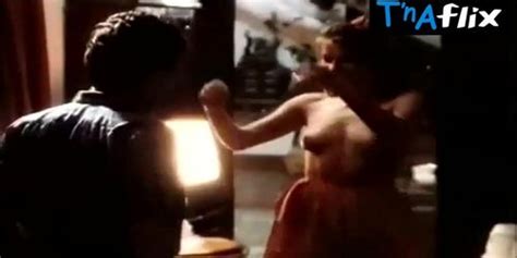 Marta Valverde Sexy Scene In Playboy En Paro