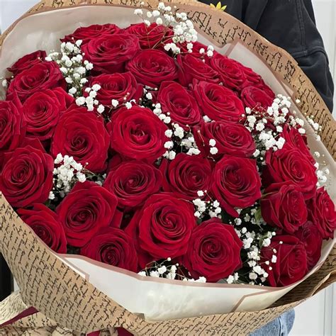 წითელი ვარდები