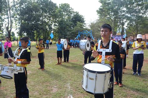 ขบวนพาเหรดลีลาวดีเกมม โรงเรียนพุทธวิมุติวิทยา จ กาญจนบุรี Facebook