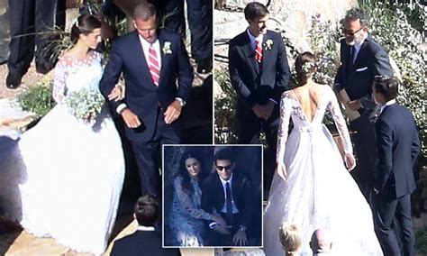 Allison Williams Wedding Dress 60 Photos