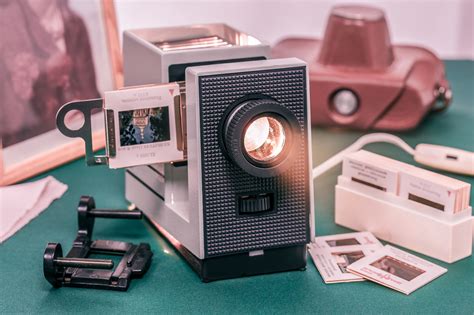 10 Best Slide Projector For Old Slides For 2023