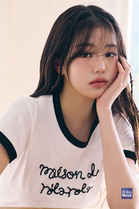 로라로라 장원영과 함께한 25 썸머 컬렉션 공개