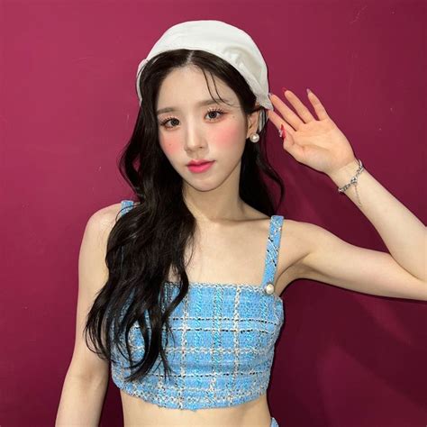 Pin By Mina 🐑 On Loona ♡ ˎˊ˗ Fashion Overall Shorts Womens Top