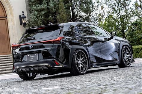 凌志動感小休旅再添帥勁 Rowen操刀lexus Ux F Sport展現精緻動感氛圍