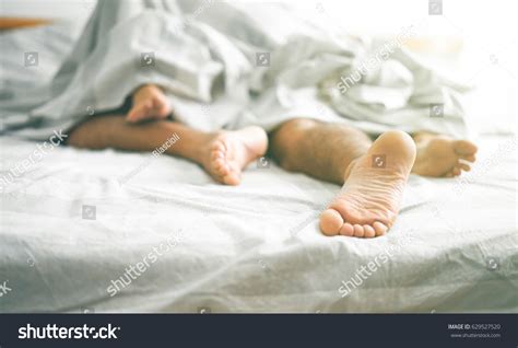 11 371 Bed Sheet Couple Images Stock Photos Vectors Shutterstock