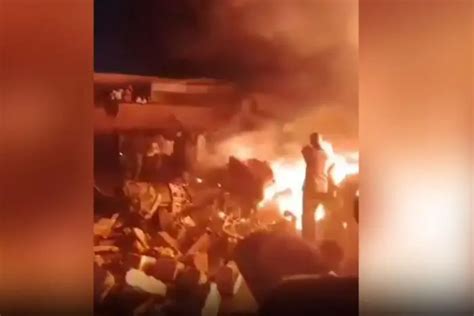 У Судані військовий літак врізався в житловий будинок є жертви Читайте на Ukr Net