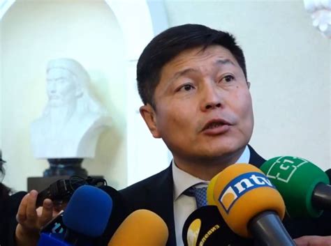 Х Нямбаатар Зөрчил гаргасан машины зургийг илгээснээр замбараагүй машинаа байрлуулдаг асуудал