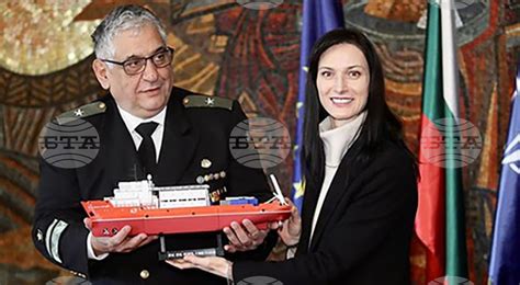 Военноморското училище във Варна подписа споразумение за сътрудничество с Министерството на