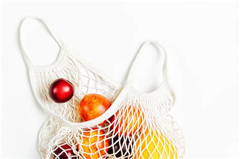 과일이 있는 코 튼 네트 가방 지속 가능한 라이프 스타일 에코 친화적인 컨셉 가방에 대한 스톡 사진 및 기타 이미지 가방 가정 생활 감소 Istock