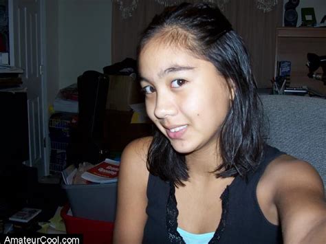 Sexy Asian Gf Takes Pics Of Her Hot Body In Bathroom