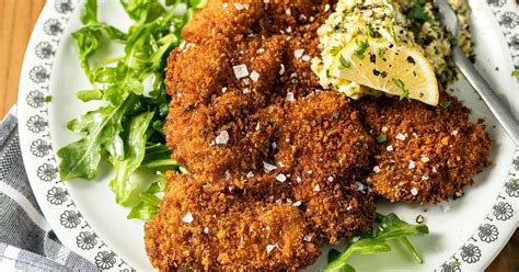 Surprisingly Tender And Juicy Cutlets Discover Their Unexpected Ingredient