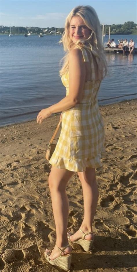 Michelle Smallmons Feet